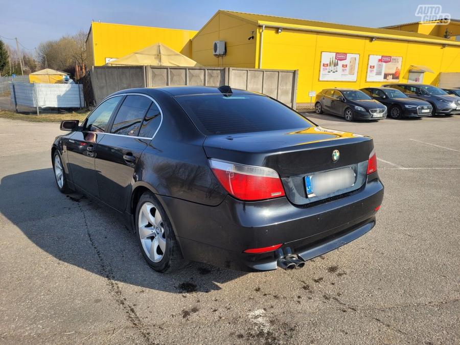 Black BMW 525 2006 in Vilnius, with an engine capacity of 2.50 L and mileage of 364 thousand km for 1900 €, photo 4 on AUTOMOTO.COM.LV