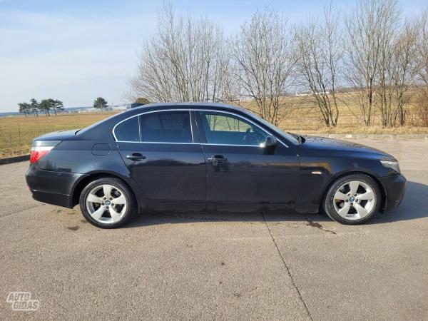 Melns BMW 525 2006 Viļņa, ar dzinēja tilpumu 2.50 L un nobraukumu 364 tūkst. km par 2350 €, foto 5 vietnē AUTOMOTO.COM.LV