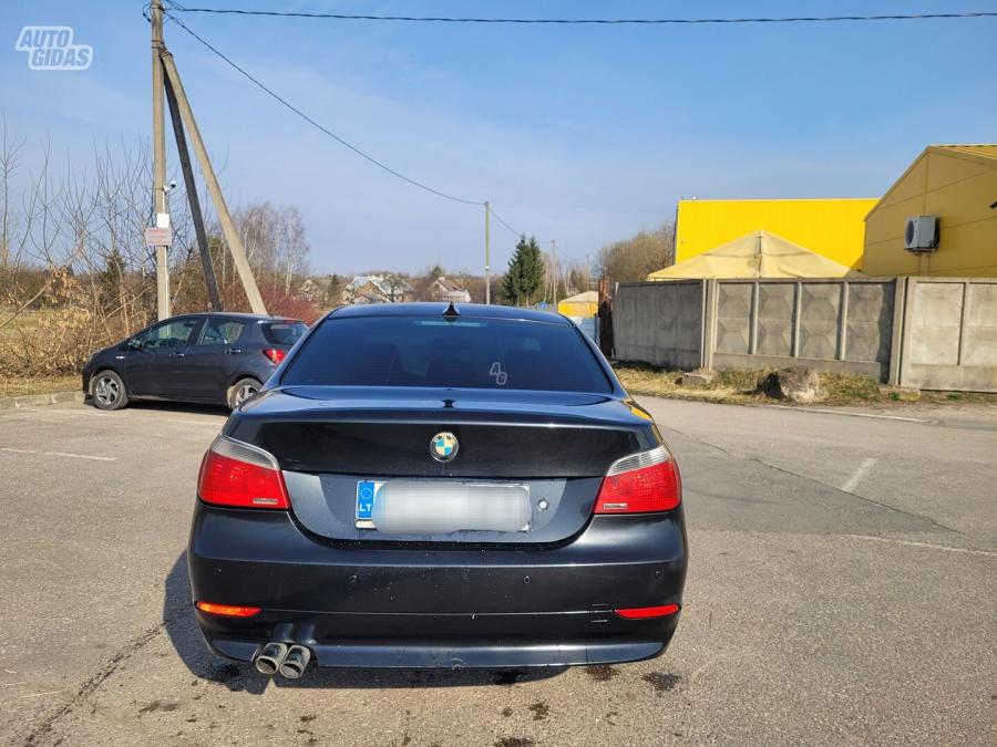 Black BMW 525 2006 in Vilnius, with an engine capacity of 2.50 L and mileage of 364 thousand km for 2350 €, photo 8 on AUTOMOTO.COM.LV