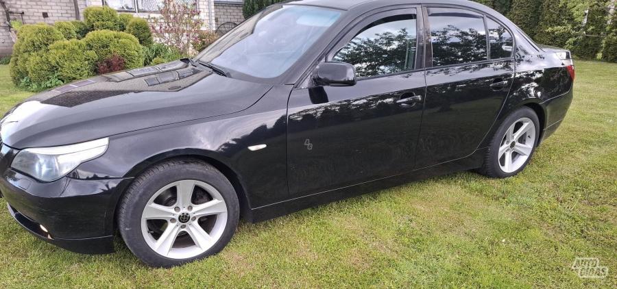 Black BMW 525 2006 in Silale, with an engine capacity of 2.50 L and mileage of 471 thousand km for 3100 €, photo 1 on AUTOMOTO.COM.LV