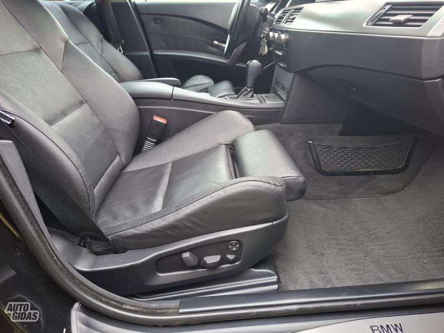 Black BMW 525 2006 in Silale, with an engine capacity of 2.50 L and mileage of 471 thousand km for 3100 €, photo 13 on AUTOMOTO.COM.LV