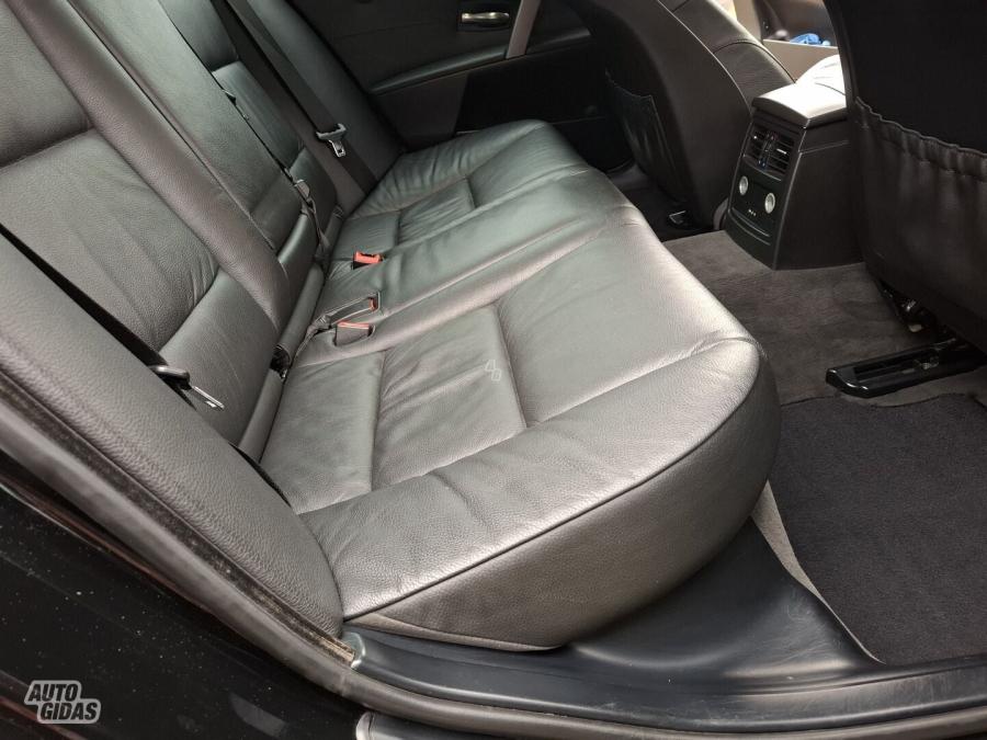Black BMW 525 2006 in Silale, with an engine capacity of 2.50 L and mileage of 471 thousand km for 3100 €, photo 20 on AUTOMOTO.COM.LV