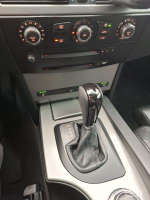 Black BMW 525 2006 in Silale, with an engine capacity of 2.50 L and mileage of 471 thousand km for 3100 €, photo 21 on AUTOMOTO.COM.LV