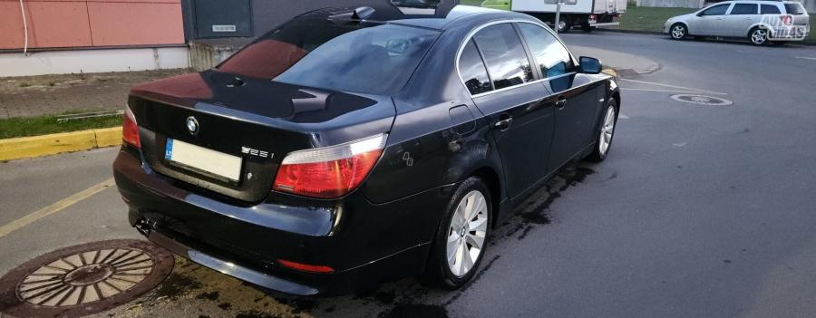 Black BMW 525 2006 in Kaunas, with an engine capacity of 2.50 L and mileage of 267 thousand km for 2900 €, photo 6 on AUTOMOTO.COM.LV