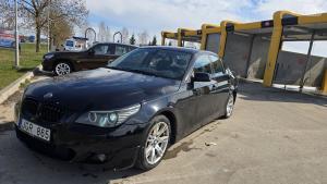 Melns BMW 525 2006 Viļņa, ar dzinēja tilpumu 2.50 L un nobraukumu 422 tūkst. km par 2900 €, foto  vietnē AUTOMOTO.COM.LV