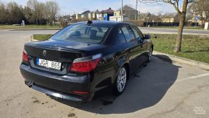 Melns BMW 525 2006 Viļņa, ar dzinēja tilpumu 2.50 L un nobraukumu 422 tūkst. km par 2900 €, foto 4 vietnē AUTOMOTO.COM.LV