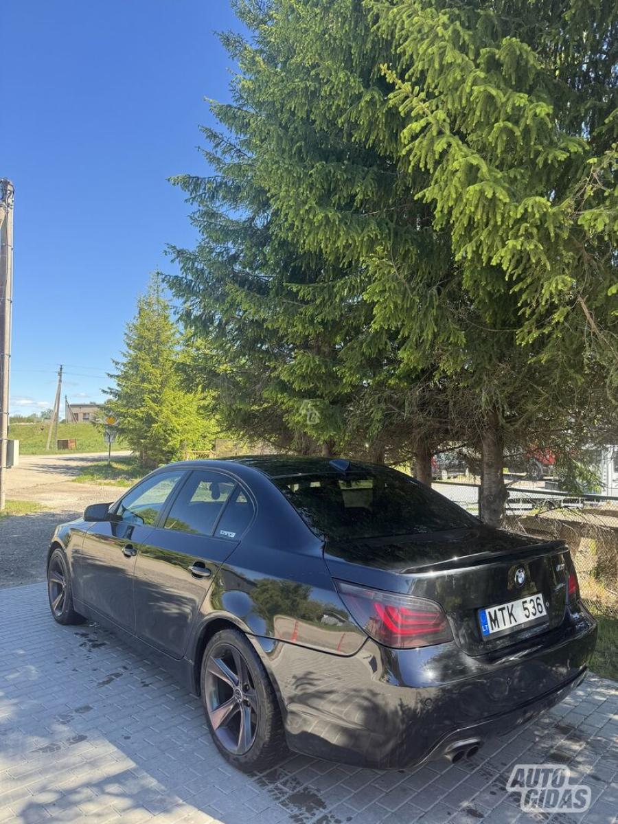 Black BMW 525 2006 in Telschi, with an engine capacity of 2.50 L and mileage of 450 thousand km for 3400 €, photo 3 on AUTOMOTO.COM.LV