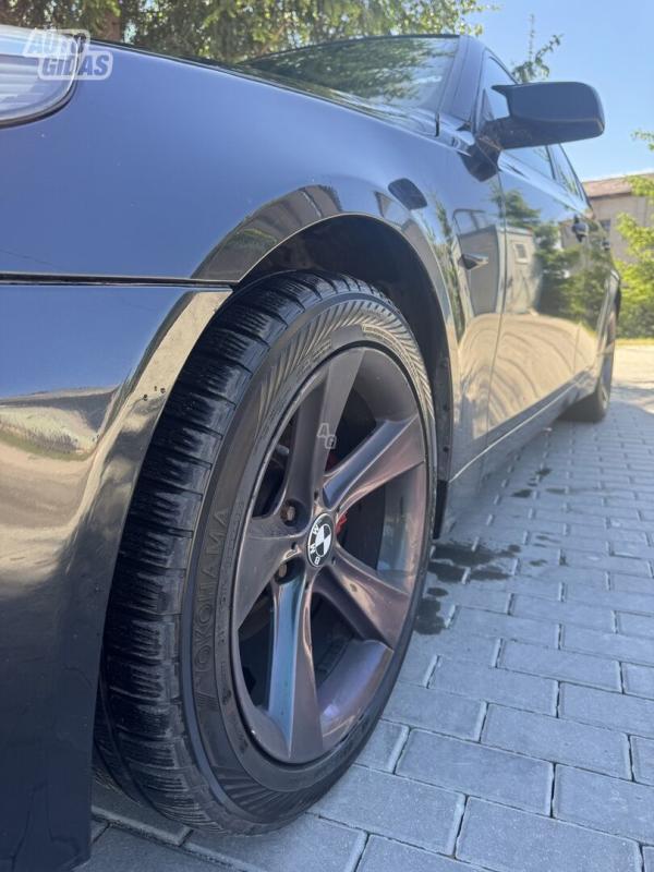 Black BMW 525 2006 in Telschi, with an engine capacity of 2.50 L and mileage of 450 thousand km for 3400 €, photo 8 on AUTOMOTO.COM.LV