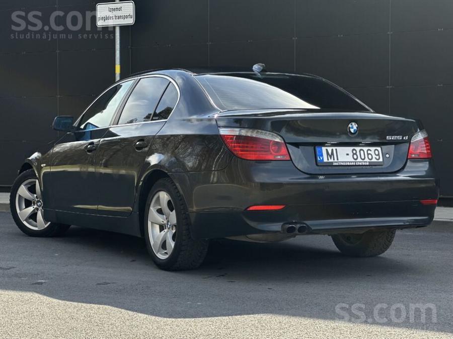 Черный БМВ 525 2006 в Елгава, объемом двигателя 2.50 л и пробегом 324 тыс. км за 3290 €, фото 5 на AUTOMOTO.COM.LV