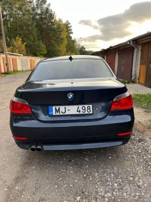 Melns BMW 525 2006 Daugavpils, ar dzinēja tilpumu 2.50 L un nobraukumu 302 tūkst. km par 4400 €, foto 4 vietnē AUTOMOTO.COM.LV