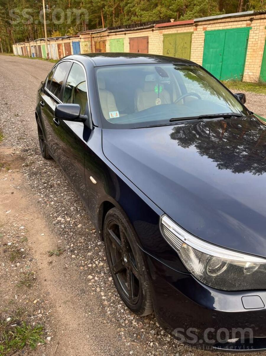 Melns BMW 525 2006 Daugavpils, ar dzinēja tilpumu 2.50 L un nobraukumu 302 tūkst. km par 4400 €, foto 5 vietnē AUTOMOTO.COM.LV