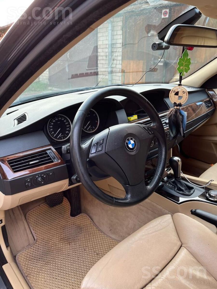 Melns BMW 525 2006 Daugavpils, ar dzinēja tilpumu 2.50 L un nobraukumu 302 tūkst. km par 4400 €, foto 6 vietnē AUTOMOTO.COM.LV