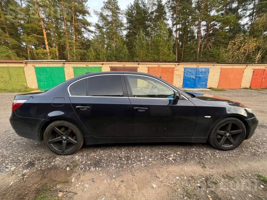 Melns BMW 525 2006 Daugavpils, ar dzinēja tilpumu 2.50 L un nobraukumu 302 tūkst. km par 4400 €, foto 12 vietnē AUTOMOTO.COM.LV