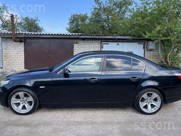 Black BMW 525 2006 in Dobele, with an engine capacity of 2.50 L and mileage of 374 thousand km for 3900 €, photo 3 on AUTOMOTO.COM.LV