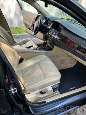 Black BMW 525 2006 in Dobele, with an engine capacity of 2.50 L and mileage of 374 thousand km for 3900 €, photo 19 on AUTOMOTO.COM.LV