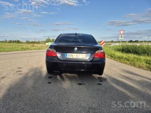 Black BMW 525 2006 in Riga, with an engine capacity of 2.50 L and mileage of 303 thousand km for 6500 €, photo 6 on AUTOMOTO.COM.LV