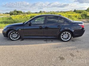 Black BMW 525 2006 in Riga, with an engine capacity of 2.50 L and mileage of 303 thousand km for 6500 €, photo 8 on AUTOMOTO.COM.LV