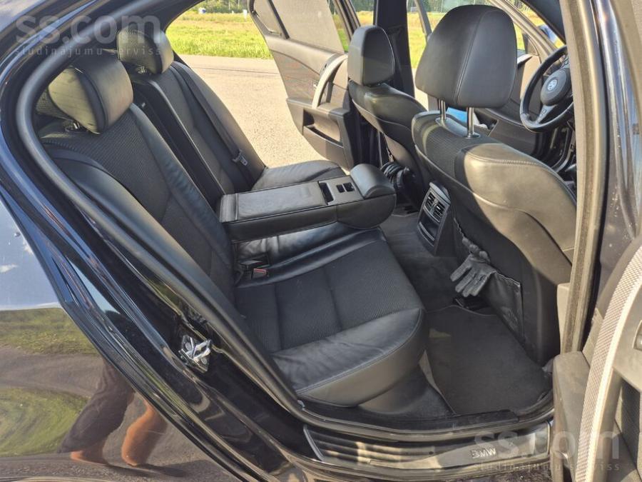 Black BMW 525 2006 in Riga, with an engine capacity of 2.50 L and mileage of 303 thousand km for 6500 €, photo 14 on AUTOMOTO.COM.LV