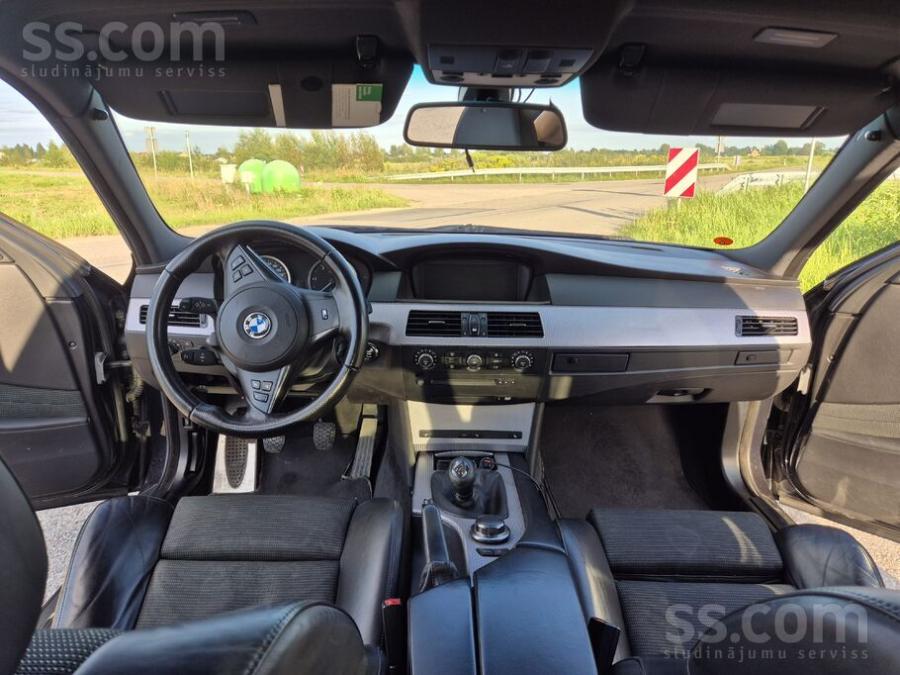 Black BMW 525 2006 in Riga, with an engine capacity of 2.50 L and mileage of 303 thousand km for 6500 €, photo 18 on AUTOMOTO.COM.LV