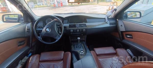 BMW 525 2006 in Riga on AUTOMOTO.COM.LV Black BMW 525 2006 in Riga, with an engine capacity of 2.50 L and mileage of 412 thousand km for 2600 €, photo 7 on AUTOMOTO.COM.LV