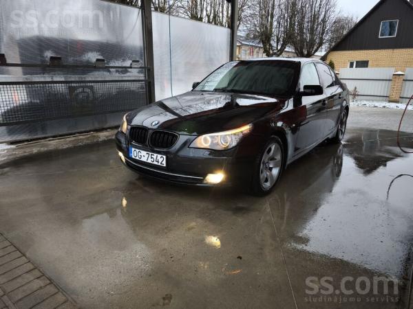 Black BMW 525 2007 in Preili, with an engine capacity of 3.00 L and mileage of 446 thousand km for 4400 €, photo 1 on AUTOMOTO.COM.LV