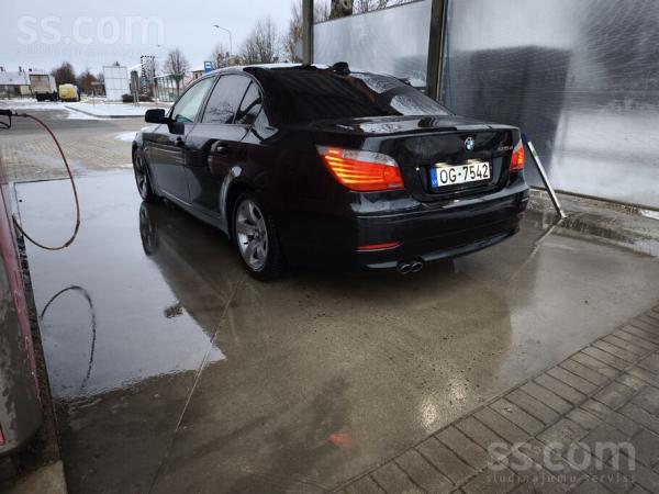 Black BMW 525 2007 in Preili, with an engine capacity of 3.00 L and mileage of 446 thousand km for 4400 €, photo 2 on AUTOMOTO.COM.LV