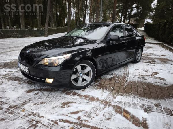 Black BMW 525 2007 in Preili, with an engine capacity of 3.00 L and mileage of 446 thousand km for 4400 €, photo 3 on AUTOMOTO.COM.LV