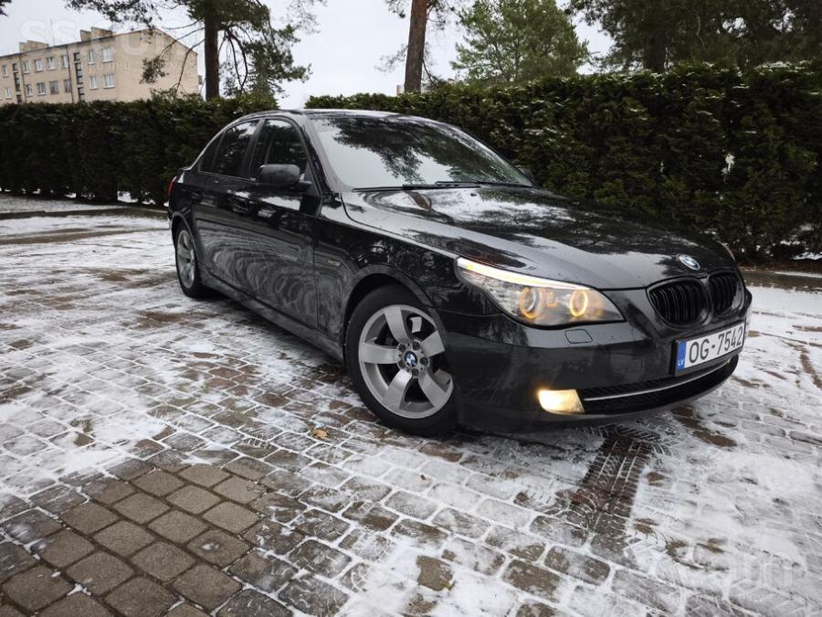 Melns BMW 525 2007 Preiļi, ar dzinēja tilpumu 3.00 L un nobraukumu 446 tūkst. km par 4400 €, foto 6 vietnē AUTOMOTO.COM.LV
