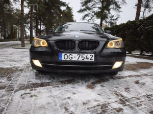 Melns BMW 525 2007 Preiļi, ar dzinēja tilpumu 3.00 L un nobraukumu 446 tūkst. km par 4400 €, foto 10 vietnē AUTOMOTO.COM.LV