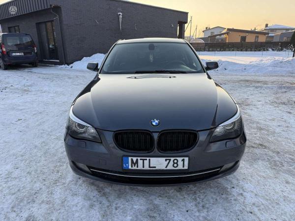 Black BMW 525 2007 in Kaunas, with an engine capacity of 2.99 L and mileage of 360 thousand km for 4450 €, photo 2 on AUTOMOTO.COM.LV