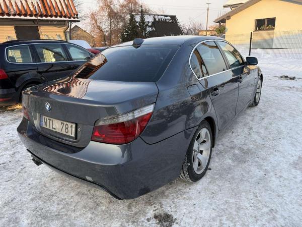 Black BMW 525 2007 in Kaunas, with an engine capacity of 2.99 L and mileage of 360 thousand km for 4450 €, photo 5 on AUTOMOTO.COM.LV