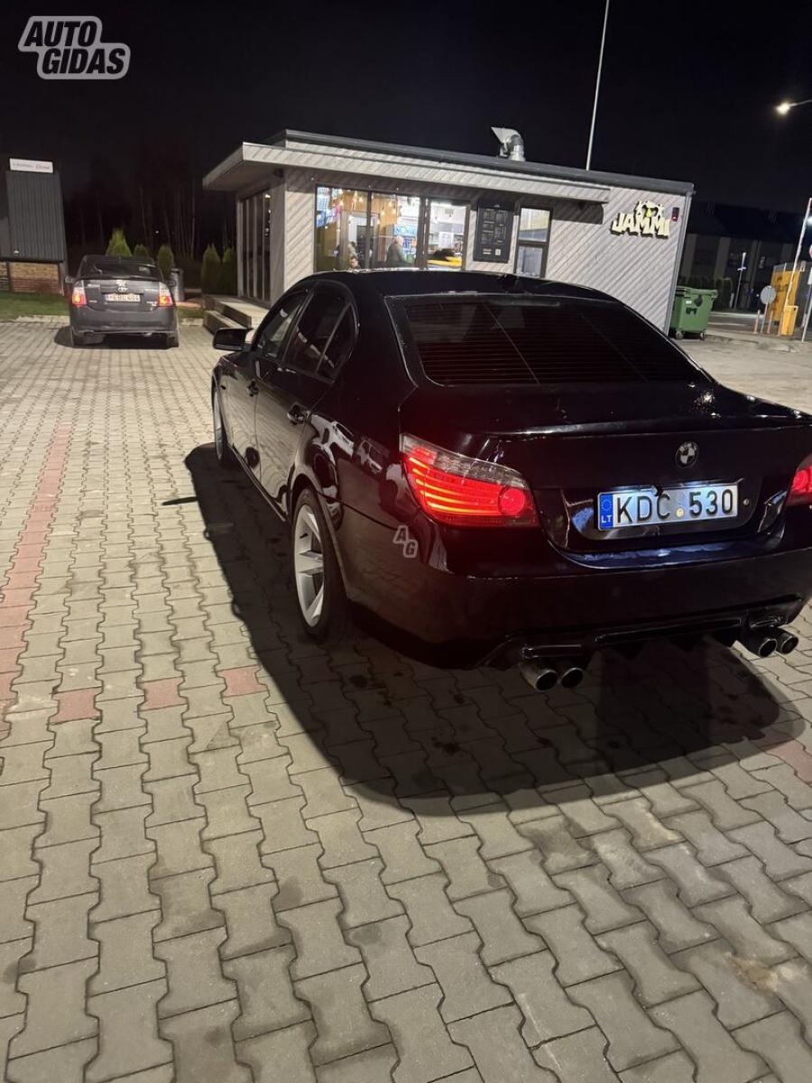 Black BMW 525 2007 in Vilnius, with an engine capacity of 3.00 L and mileage of 440 thousand km for 5200 €, photo 10 on AUTOMOTO.COM.LV