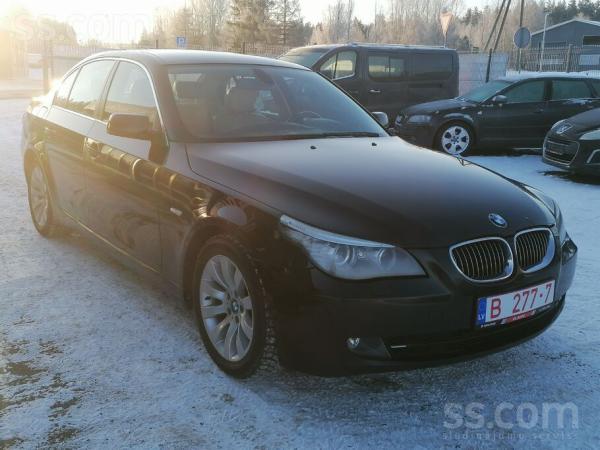 Black BMW 525 2007 in Valmiera, with an engine capacity of 3.00 L and mileage of 384 thousand km for 4750 €, photo 3 on AUTOMOTO.COM.LV