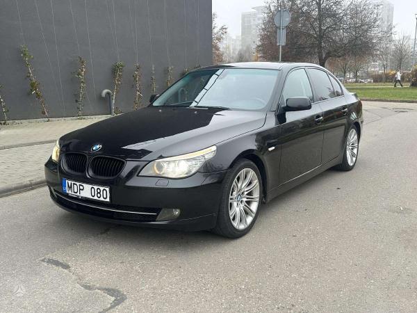 Black BMW 525 2007 in Kaisiadorys, with an engine capacity of 3.00 L and mileage of 313 thousand km for 5100 €, photo 10 on AUTOMOTO.COM.LV