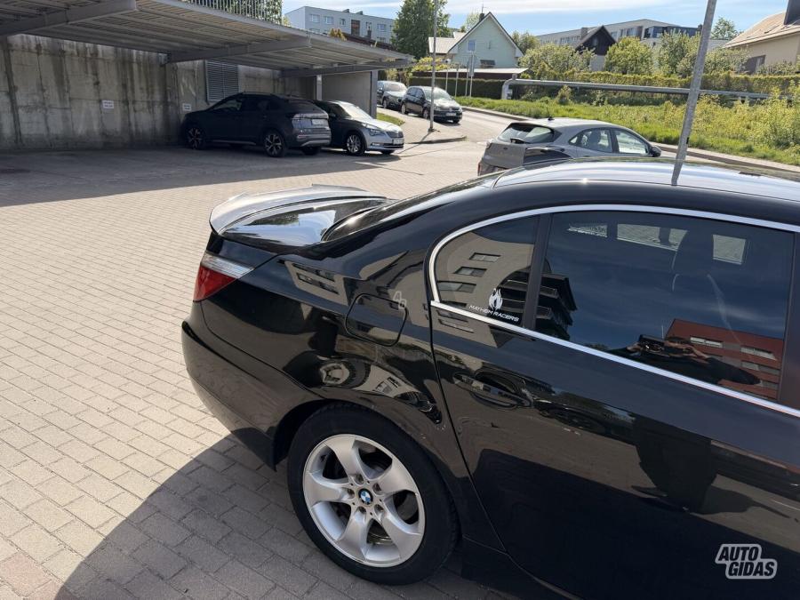 Black BMW 525 2007 in Klaipeda, with an engine capacity of 3.00 L and mileage of 386 thousand km for 3400 €, photo 7 on AUTOMOTO.COM.LV