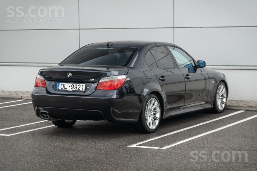 Black BMW 525 2007 in Riga, with an engine capacity of 2.50 L and mileage of 334 thousand km for 5990 €, photo 5 on AUTOMOTO.COM.LV