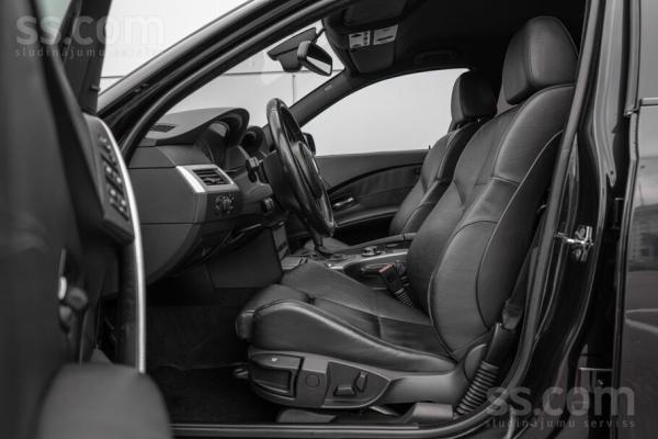 Black BMW 525 2007 in Riga, with an engine capacity of 2.50 L and mileage of 334 thousand km for 5990 €, photo 7 on AUTOMOTO.COM.LV