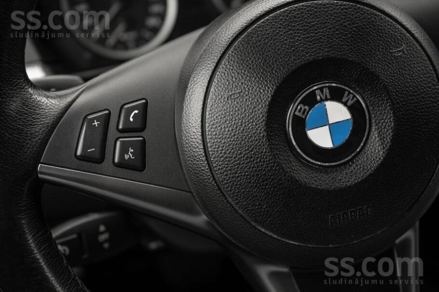 Black BMW 525 2007 in Riga, with an engine capacity of 2.50 L and mileage of 334 thousand km for 5990 €, photo 17 on AUTOMOTO.COM.LV