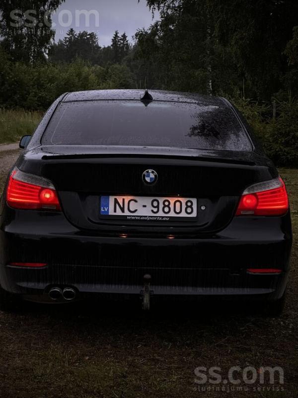 Melns BMW 525 2007 Rīga, ar dzinēja tilpumu 3.00 L un nobraukumu 407 tūkst. km par 2700 €, foto 2 vietnē AUTOMOTO.COM.LV