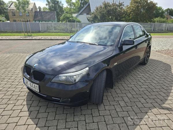 Black BMW 525 2007 in Ventspils, with an engine capacity of 3.00 L and mileage of 332 thousand km for 6500 €, photo 3 on AUTOMOTO.COM.LV