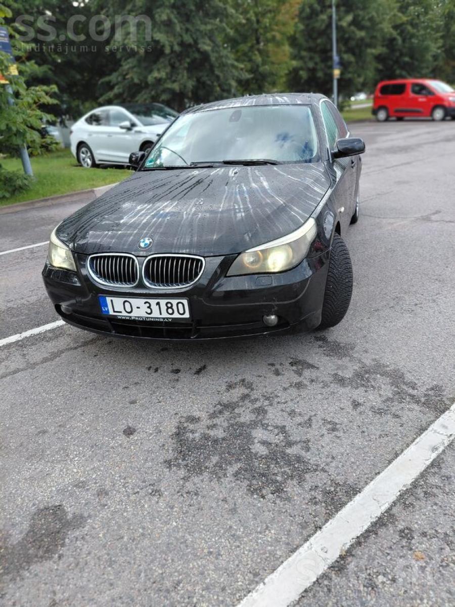 Black BMW 525 2007 in Riga, with an engine capacity of 2.50 L and mileage of 255 thousand km for 4999 €, photo 1 on AUTOMOTO.COM.LV