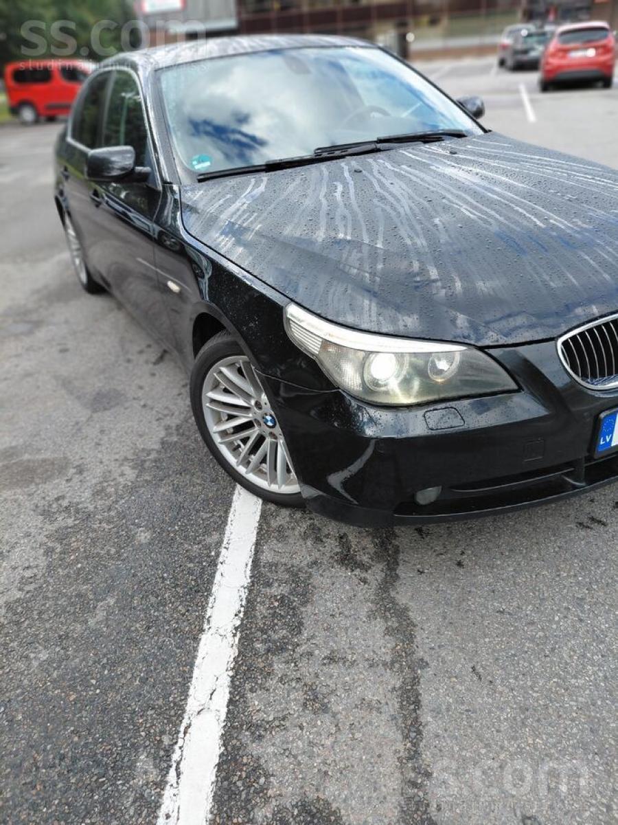 Black BMW 525 2007 in Riga, with an engine capacity of 2.50 L and mileage of 255 thousand km for 4999 €, photo 4 on AUTOMOTO.COM.LV