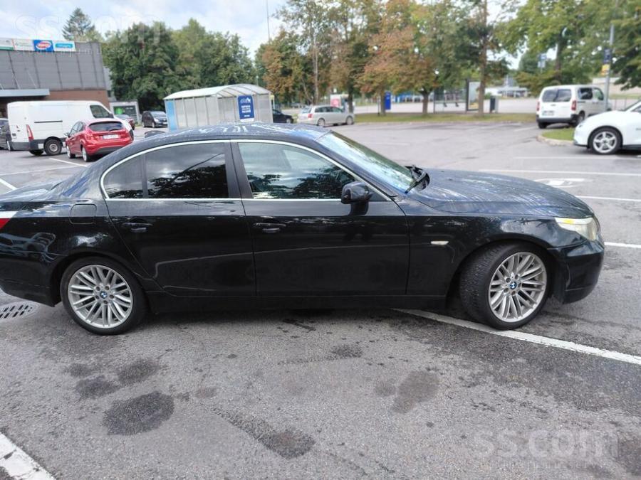 Black BMW 525 2007 in Riga, with an engine capacity of 2.50 L and mileage of 255 thousand km for 4999 €, photo 5 on AUTOMOTO.COM.LV