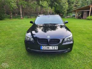 Melns BMW 525 2007 Panevēža, ar dzinēja tilpumu 3.00 L un nobraukumu 530 tūkst. km par 4000 €, foto  vietnē AUTOMOTO.COM.LV
