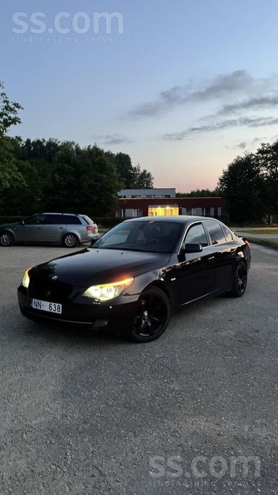 Black BMW 525 2007 in Ogre, with an engine capacity of 3.00 L and mileage of 451 thousand km for 4500 €, photo 3 on AUTOMOTO.COM.LV