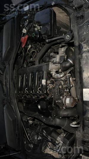 Black BMW 525 2007 in Ogre, with an engine capacity of 3.00 L and mileage of 451 thousand km for 4500 €, photo 8 on AUTOMOTO.COM.LV