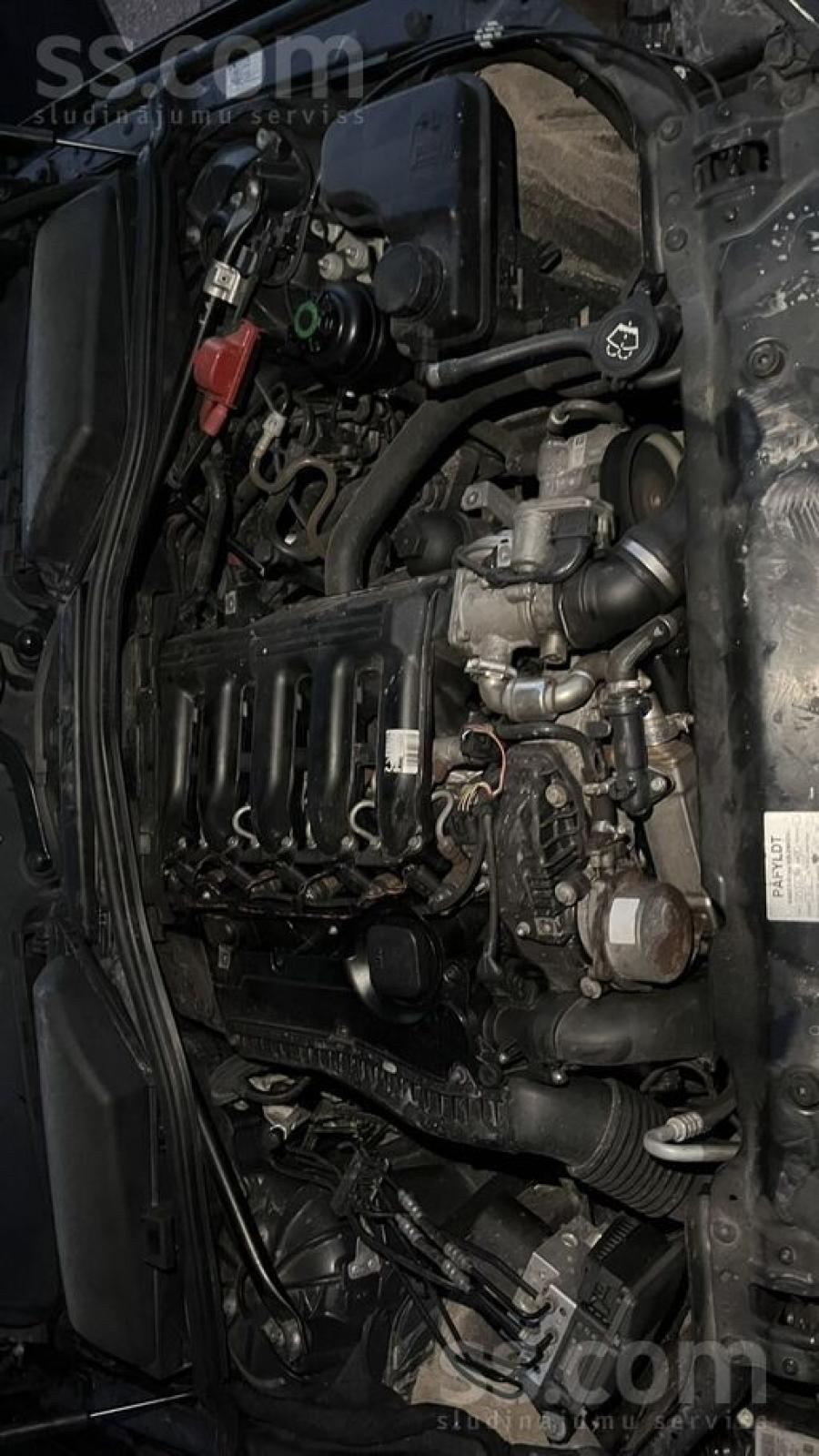 Black BMW 525 2007 in Ogre, with an engine capacity of 3.00 L and mileage of 451 thousand km for 4500 €, photo 8 on AUTOMOTO.COM.LV