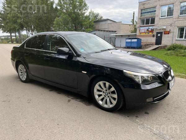 Black BMW 525 2007 in Ludza, with an engine capacity of 3.00 L and mileage of 305 thousand km for 5500 €, photo 5 on AUTOMOTO.COM.LV