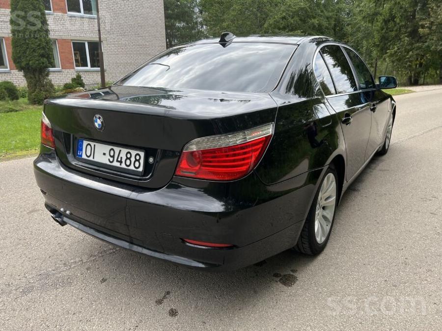 Black BMW 525 2007 in Ludza, with an engine capacity of 3.00 L and mileage of 305 thousand km for 5500 €, photo 6 on AUTOMOTO.COM.LV