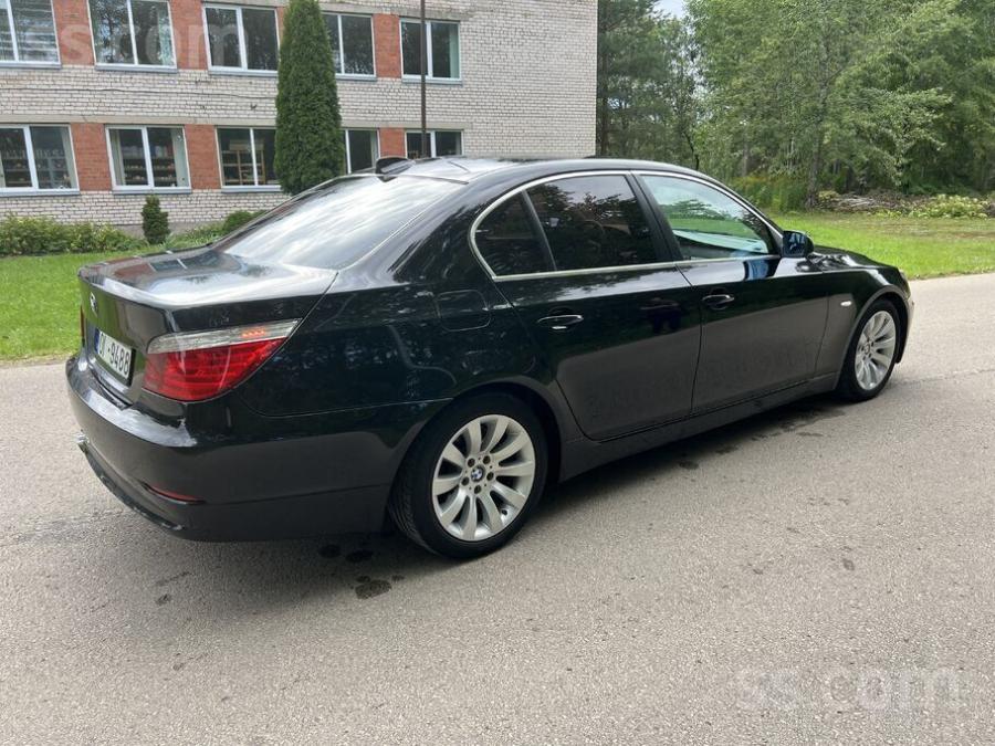 Black BMW 525 2007 in Ludza, with an engine capacity of 3.00 L and mileage of 305 thousand km for 5500 €, photo 7 on AUTOMOTO.COM.LV